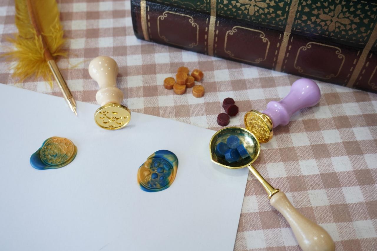 セリアで買える「シーリングワックス」使ってみたら…本格的な仕上がりになったよ！（写真 10/10） - mimot.(ミモット)