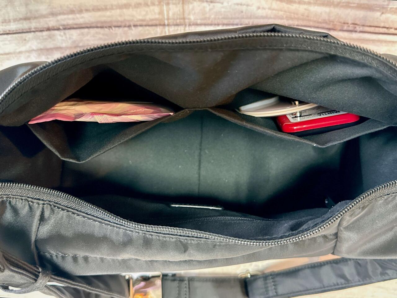 しまむらの2,500円以下「新作ショルダーバッグ」がすごい！デザインも収納力も最高すぎる…♪（写真 25/30） - mimot.(ミモット)