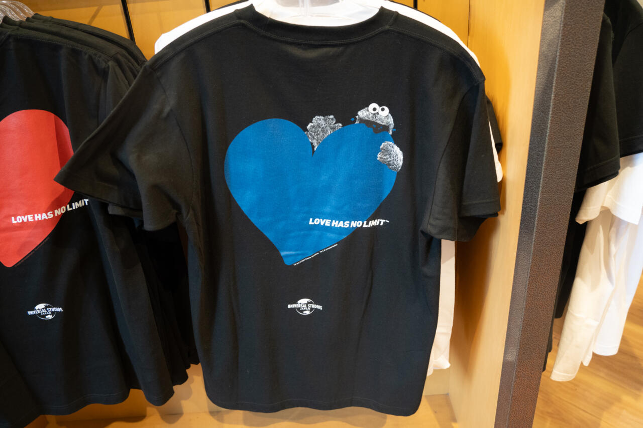 【USJ限定】スヌーピーとセサミストリートのパーカー＆Tシャツでたよ！チャリティグッズ一挙紹介♪（写真 5/76） - mimot.(ミモット)