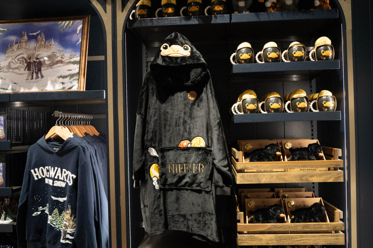 【ハリー・ポッター】ホワイトファッションがおしゃれ！新登場の限定グッズをチェック♪（写真 27/135） - mimot.(ミモット)