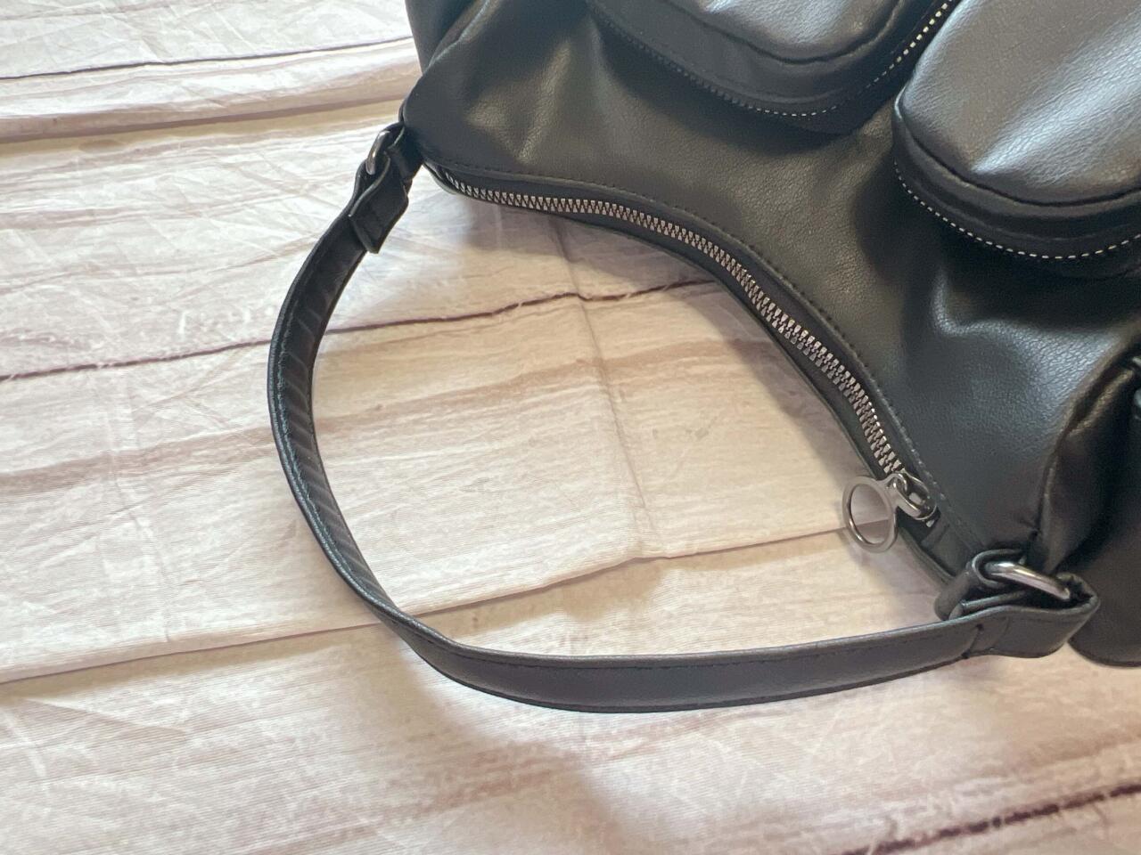 【GU新作バッグ】秋冬まで使える！トレンド感満載の高見え「ショルダー」出たよ♪（写真 9/41） - mimot.(ミモット)