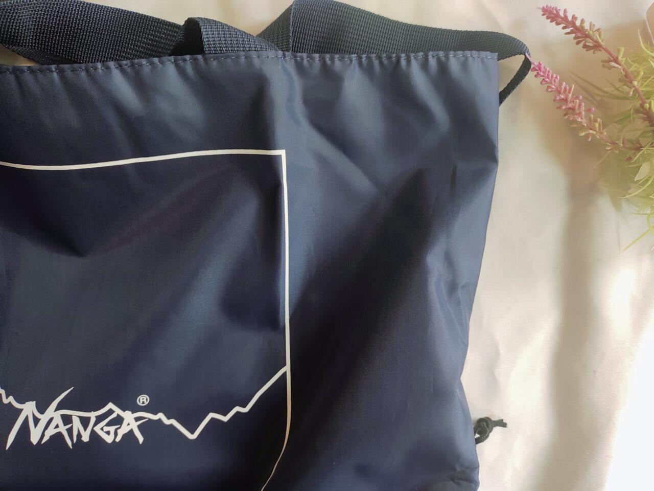 老舗アウトドアブランドとのコラボ付録「NANGAの保冷機能付きトートバッグ」がめっちゃ使えるよ～！（写真 1/30） - mimot.(ミモット)