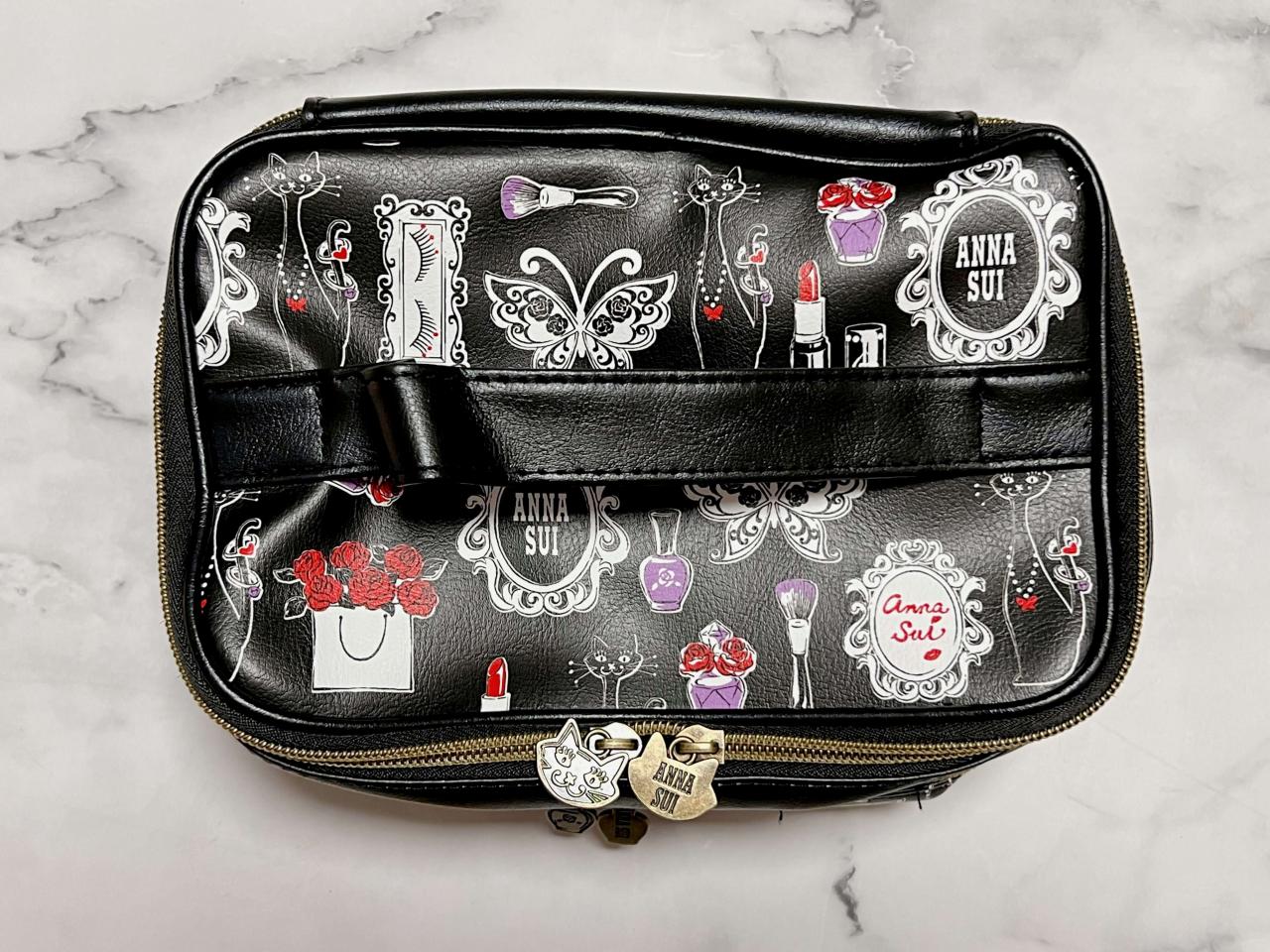 【ANNA SUI】メイクポーチは世界観が炸裂する可愛さ！2つに分かれてめちゃくちゃ便利♪（写真 2/27） - mimot.(ミモット)