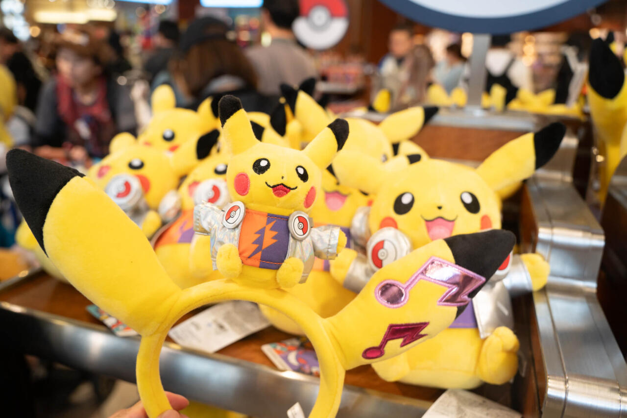 バッグやファッショングッズが大充実！【ポケモン×ハロウィーン】USJ限定グッズに注目♪ - mimot.(ミモット)