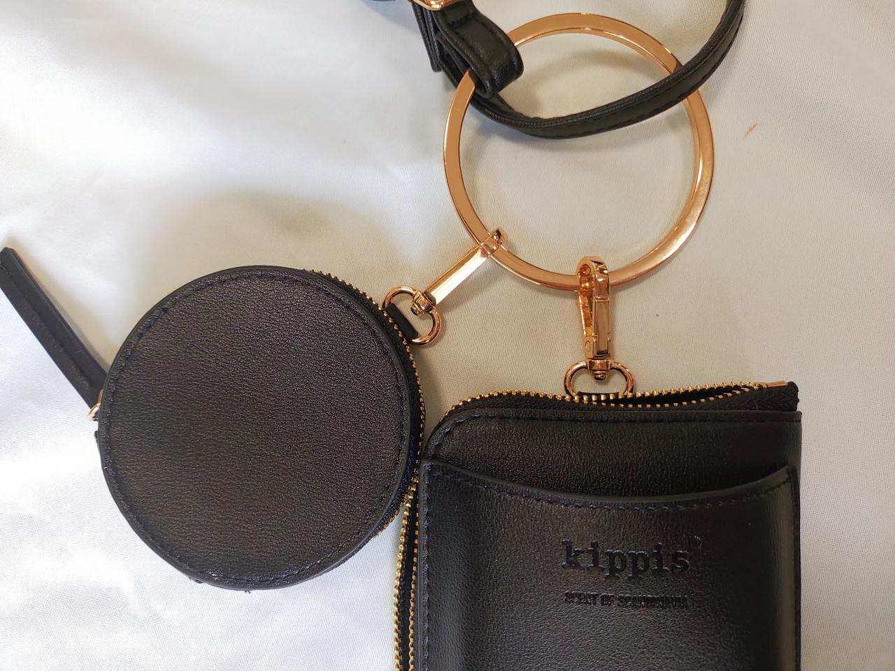 高級感があってオシャレ♪【kippisの2連ショルダーバッグ】裏地は北欧柄で使い勝手も （1/4） - mimot.(ミモット)