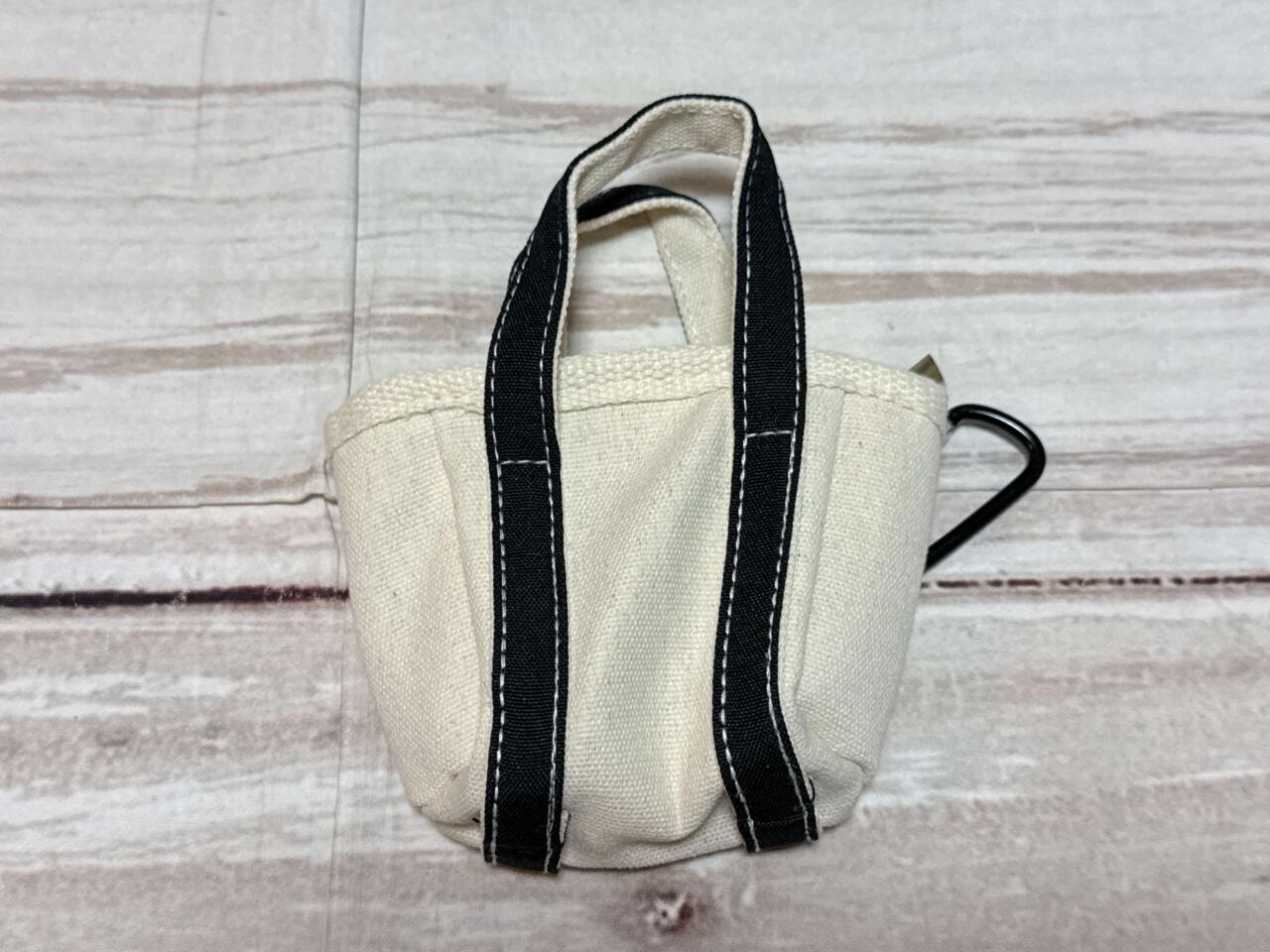 人気ブランドとのコラボ付録「トート型チャームとエコバッグ」が便利に使えてイチ推しだよ♪（写真 19/30） - mimot.(ミモット)