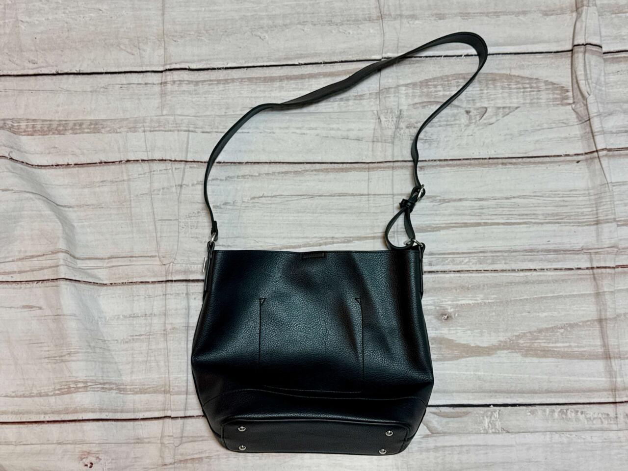 【しまむら新作バッグ】細部までこだわった高級デザイン「合皮ショルダーバッグ」が使いやすい♪（写真 9/22） - mimot.(ミモット)