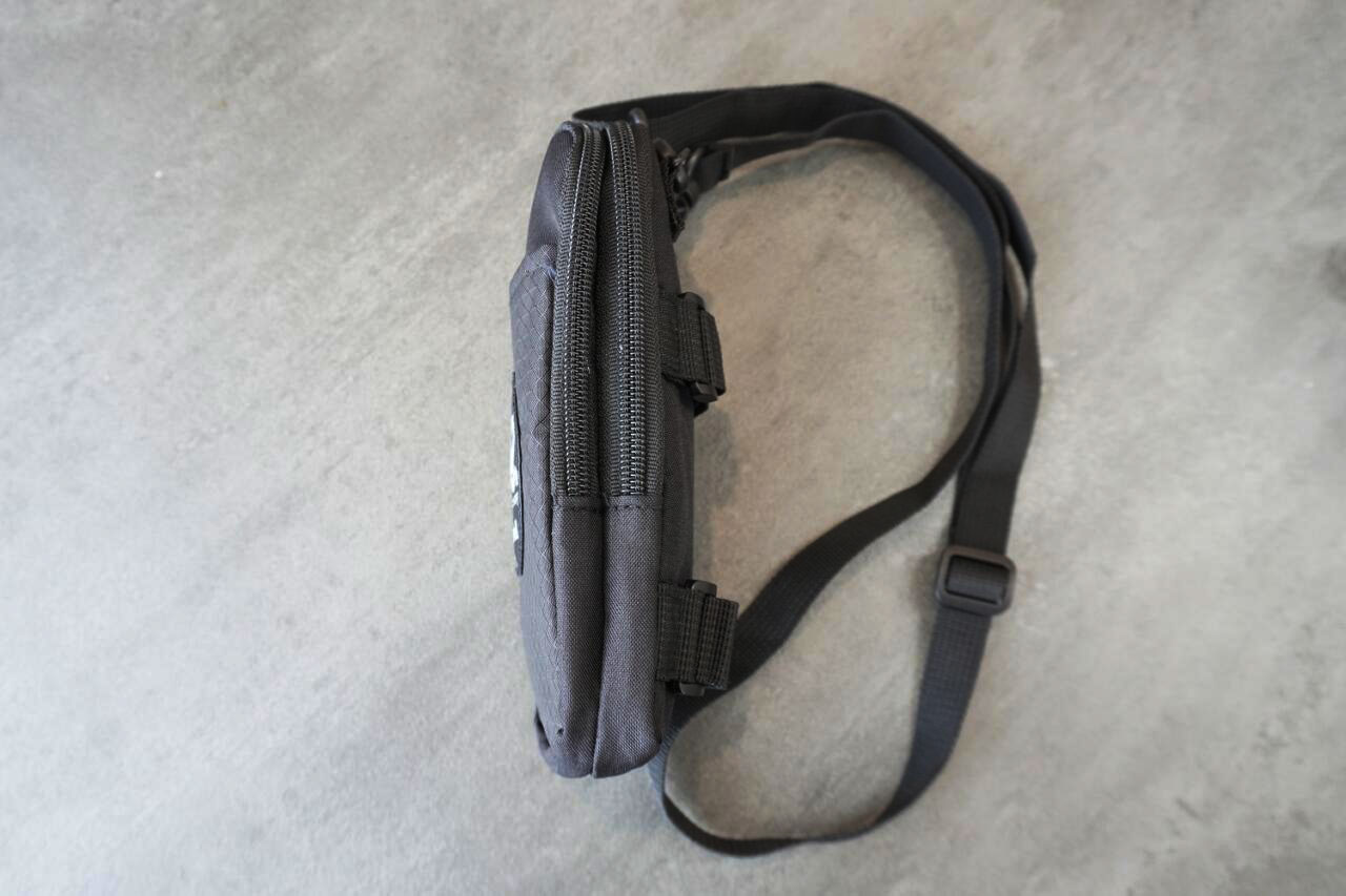 便利な機能付き！mont-bellのスマホショルダーの魅力を丸ごと解説！書店でも買えるよ♪（写真 4/21） - mimot.(ミモット)