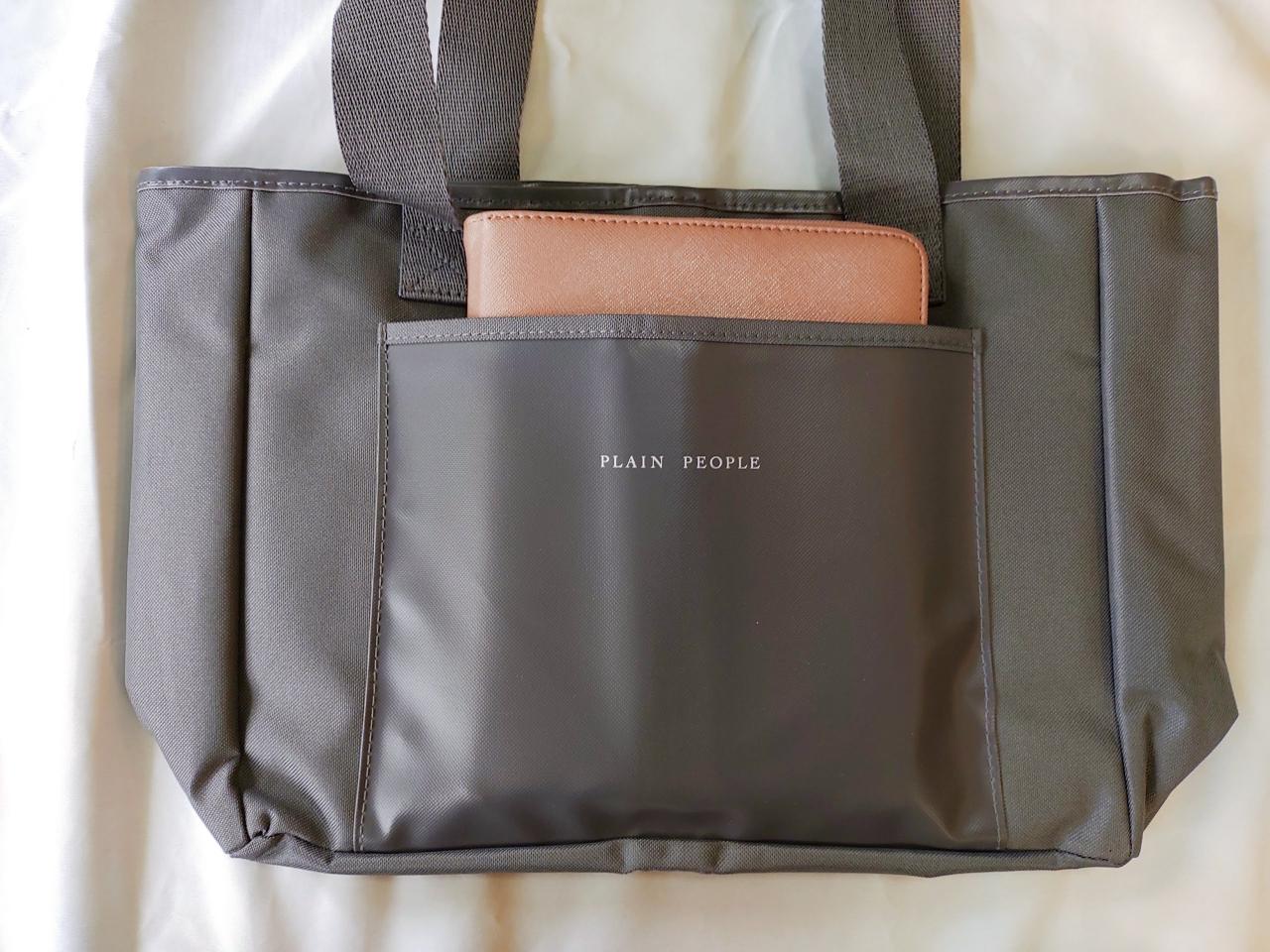 「多機能おしゃれトート」付録で登場！A4や雑誌が入る＆濡れた傘もOKでめちゃ便利（写真 6/21） - mimot.(ミモット)