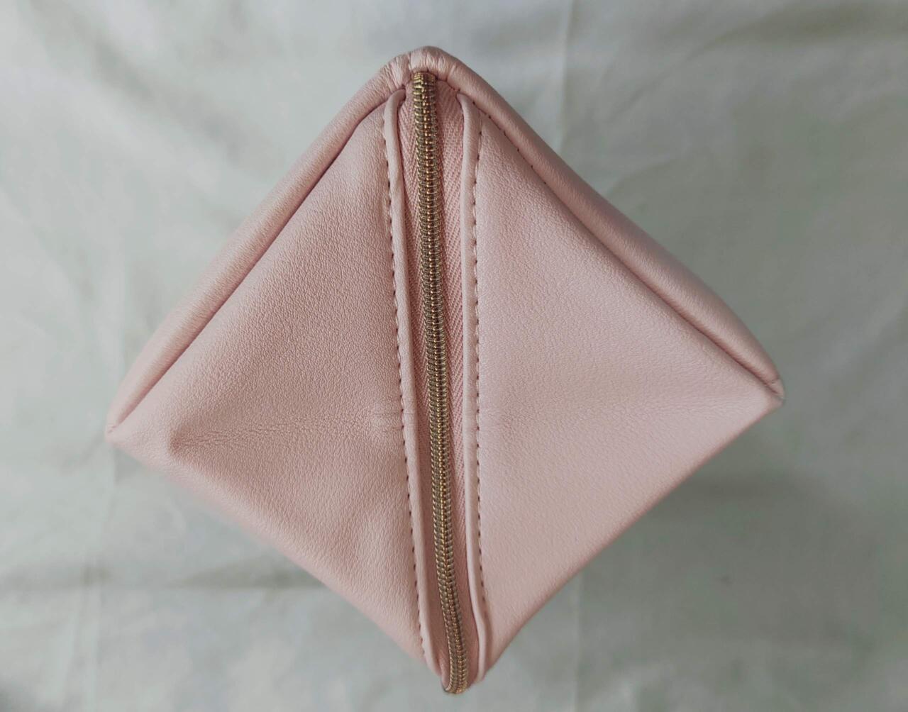 実用的なムーミン付録が登場！同時発売のMOOMIN『ポーチ3点セット』＆『コスメ収納ケース』どちらもかわいい（写真 39/50） - mimot.(ミモット)