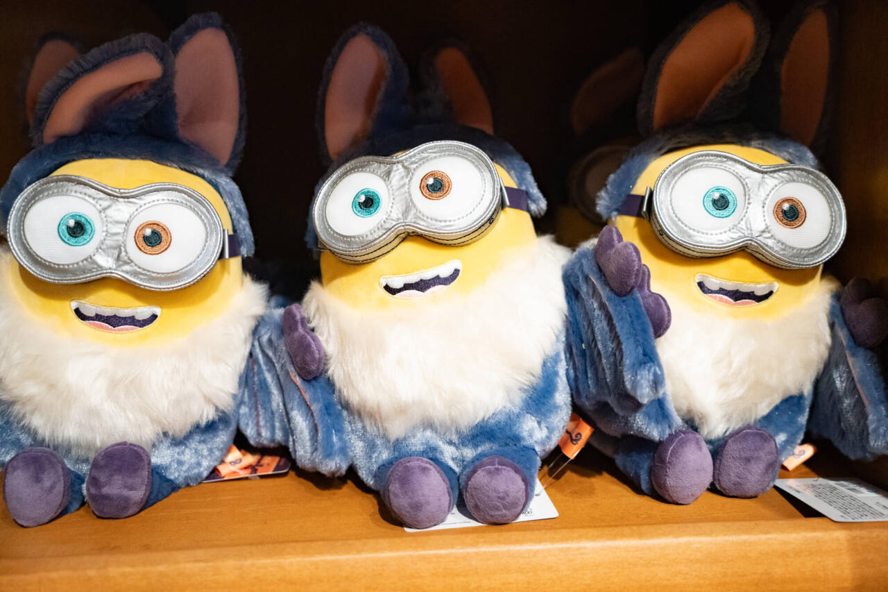 【USJ×ミニオン】コウモリになった限定グッズ！テディベアのティムもおそろい仮装♪（写真 5/130） - mimot.(ミモット)