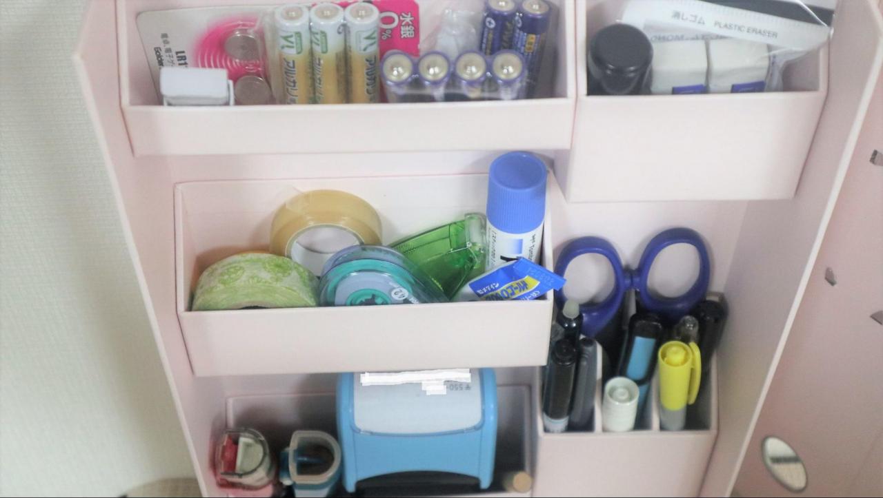 【便利収納】カオスなデスク周りも超すっきり！優秀「コンパクトボックス」コスメ収納にも（写真 11/16） - mimot.(ミモット)