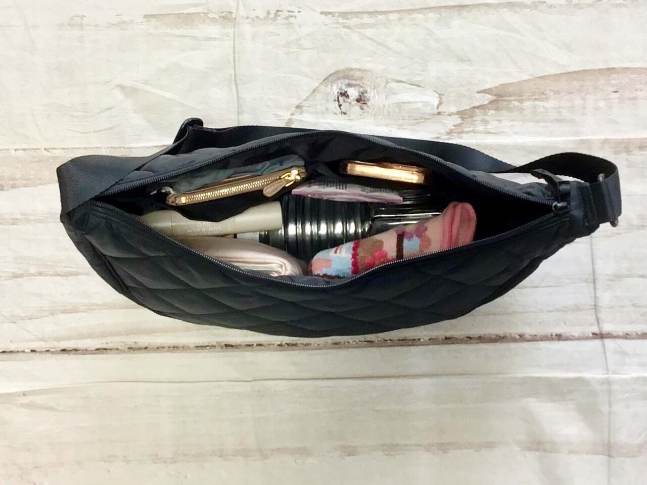 【UNIQLO】大バズりバッグの新作がでたよ！うれしい撥水加工＆絶妙なサイズ感が推せる♪（写真 16/27） - mimot.(ミモット)