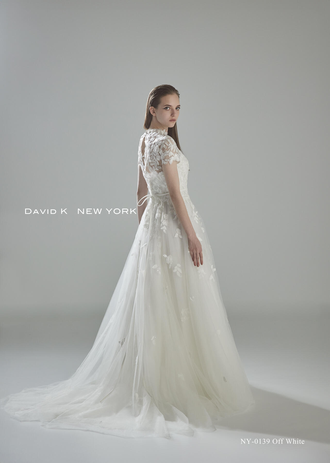 視線くぎ付け♪人気“4ブランド”可憐な大人の気品あふれる【2025年新作ウェディングドレス】（写真 60/127） - mimot.(ミモット)