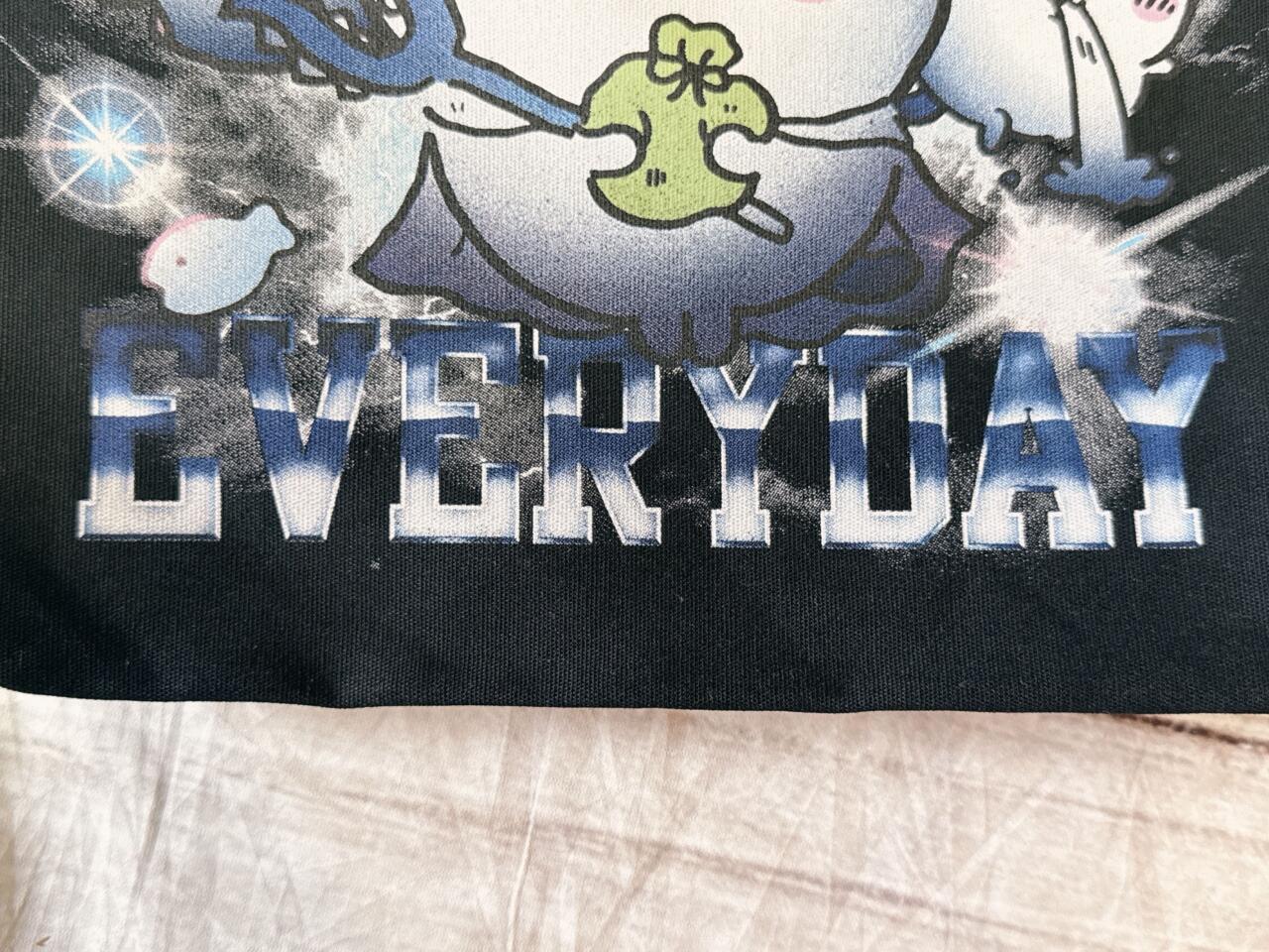 完売続出の「ちいかわ新作トート」をパシオスで発見！インパクト大のハチワレが絶妙♪（写真 4/22） - mimot.(ミモット)