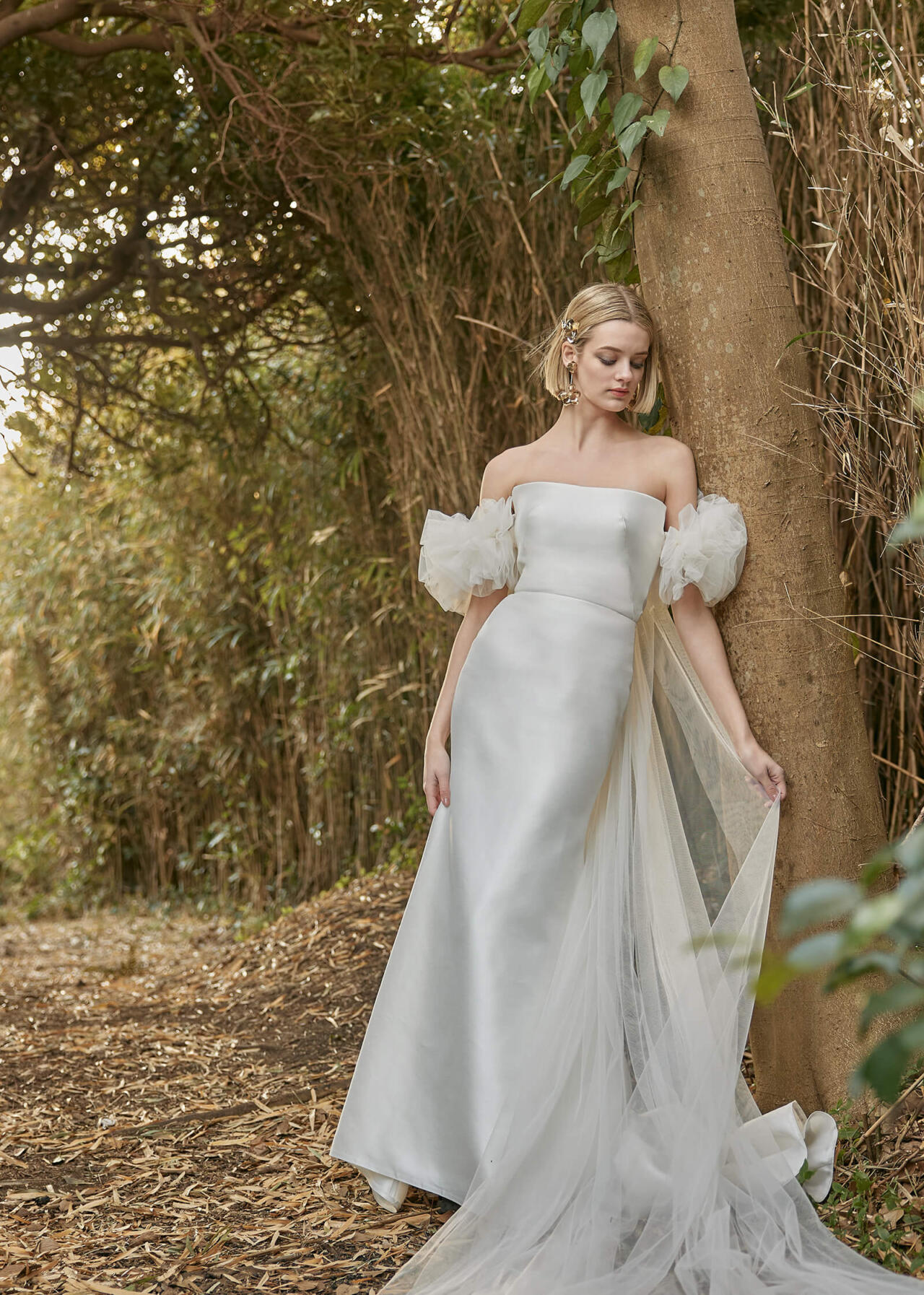 視線くぎ付け♪人気“4ブランド”可憐な大人の気品あふれる【2025年新作ウェディングドレス】（写真 75/127） - mimot.(ミモット)