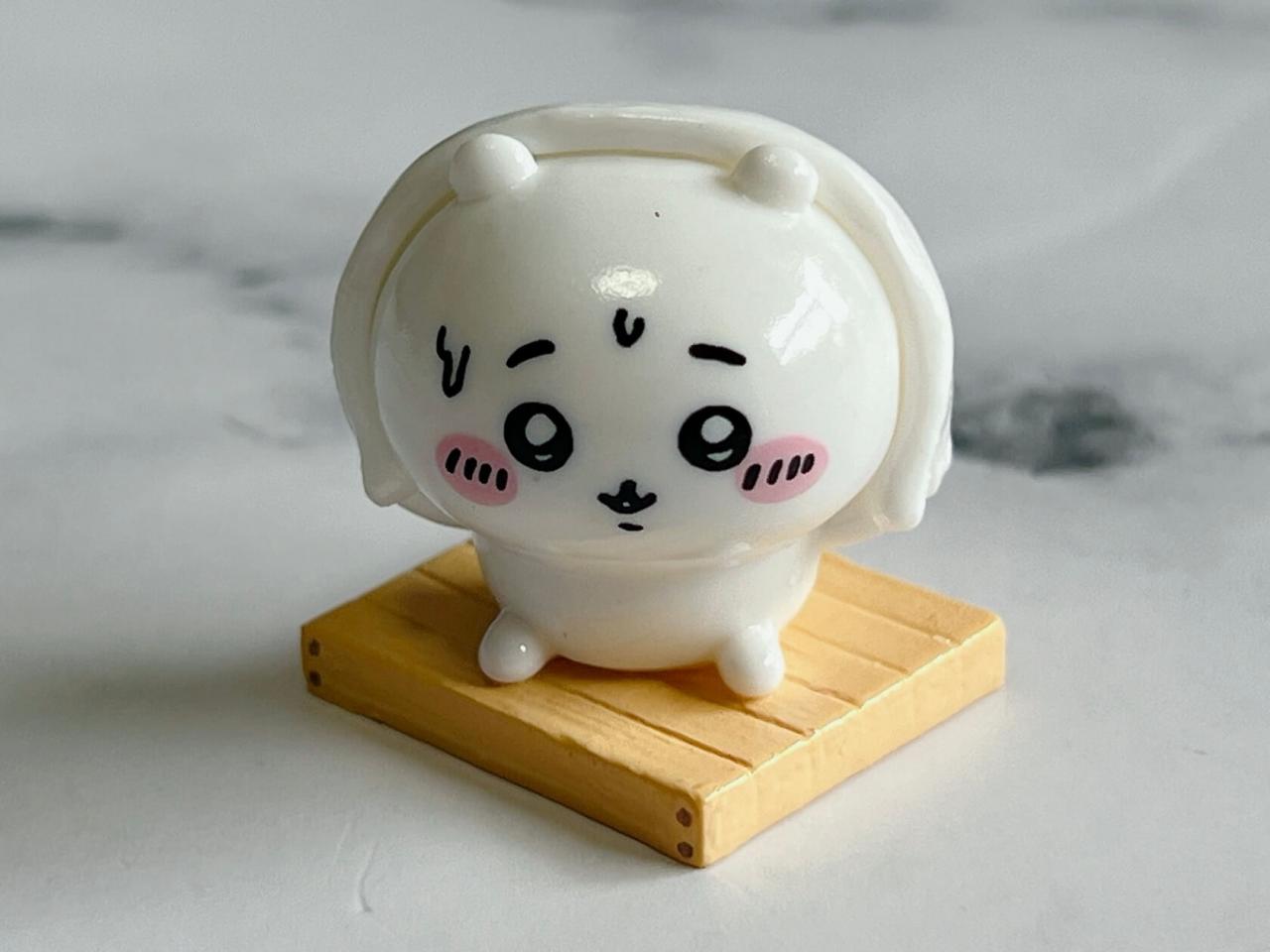 【ちいかわ】大人気「びっくらたまご」新作すべてを徹底レビュー！カニちゃんが初登場だよ♪（写真 10/36） - mimot.(ミモット)