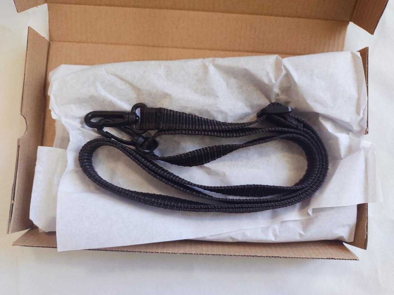 TWWの付録スマホショルダーがすごい！リバーシブル＆撥水加工で雨の日も安心！開封レビュー（写真 4/34） - mimot.(ミモット)