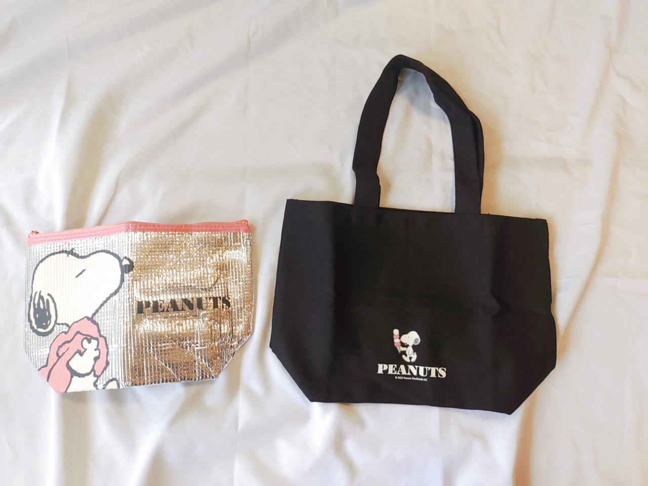 【PEANUTS×付録】スヌーピーのイラストがさりげなくキュート！黒のトートバッグ＆保冷ポーチが使える♪（写真 4/21） - mimot.(ミモット)
