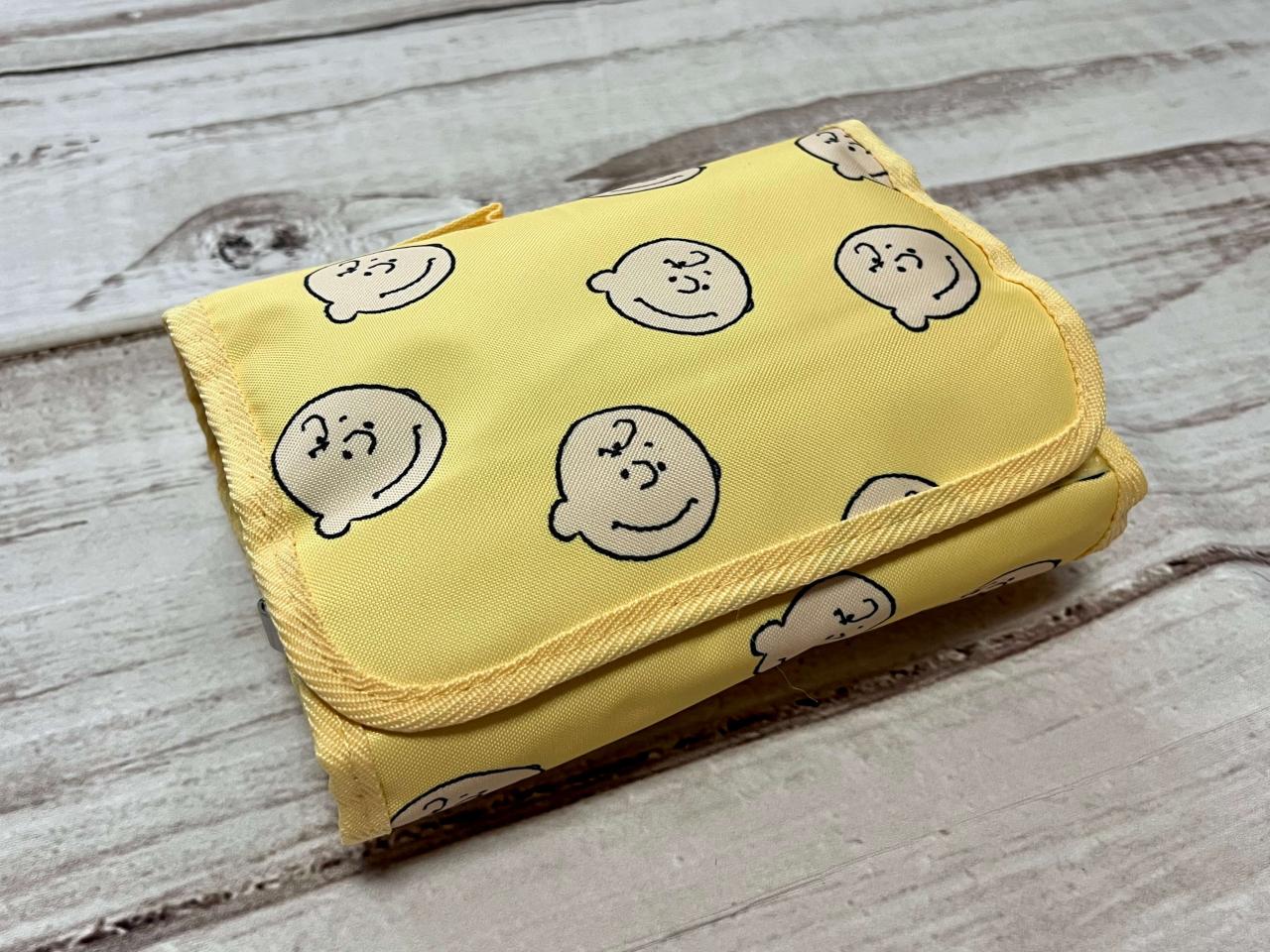 【PEANUTS×コンビニ限定付録】チャーリー・ブラウン「三つ折りポーチ」が可愛すぎる～！（写真 27/27） - mimot.(ミモット)