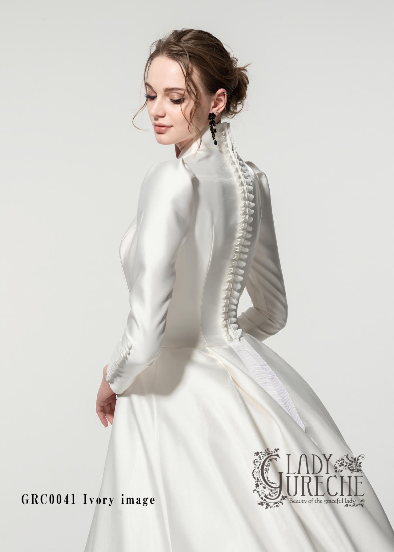 細見えバッチリ！360度美しいヒロインドレス【2024年】人気ブランドの新作ウェディングドレス（写真 89/89） - mimot.(ミモット)