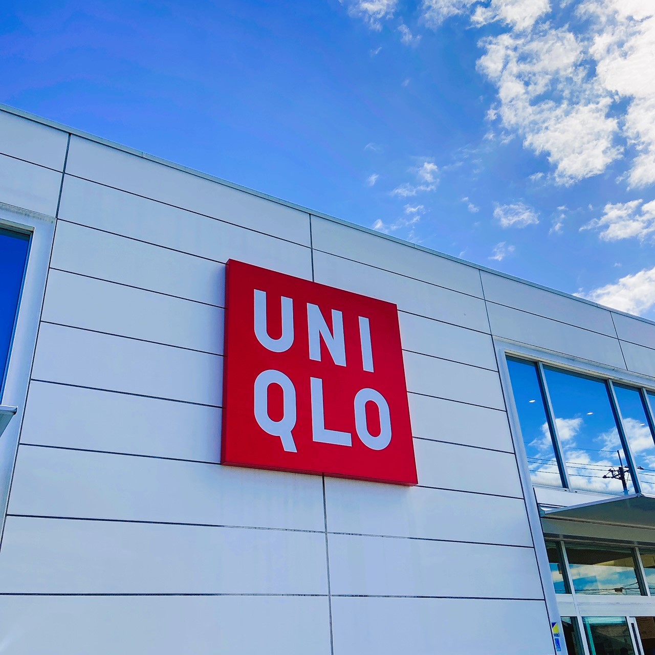 ユニクロ話題の新作バッグがおしゃれで完売しそう！想像以上の大容量トート（正直レビュー）（1/3） - mimot.(ミモット)