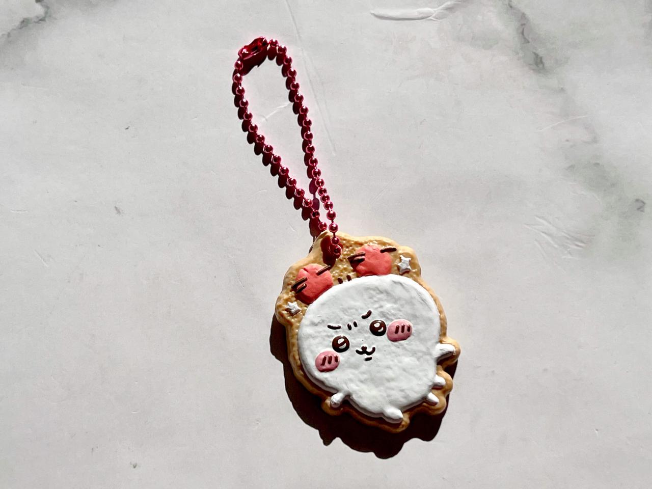 【ちいかわ】バッグやポーチにつけたい♪新作クッキーチャームコットが高クオリティだった！（写真 15/33） - mimot.(ミモット)