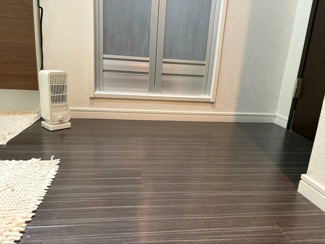 【3COINS新作】寒い脱衣所も5秒でポカポカ！夏も使える「スリコのコンパクトヒーター」が凄かった - ハピママ*