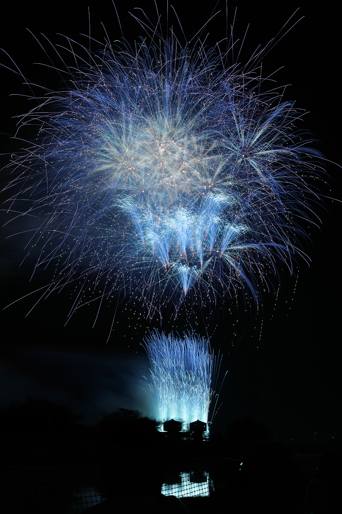 【土浦花火大会】秋の夜空に壮大に咲く！日本三大花火のひとつ『土浦全国花火競技大会』の魅力＆注意点（写真 13/38） - mimot.(ミモット)