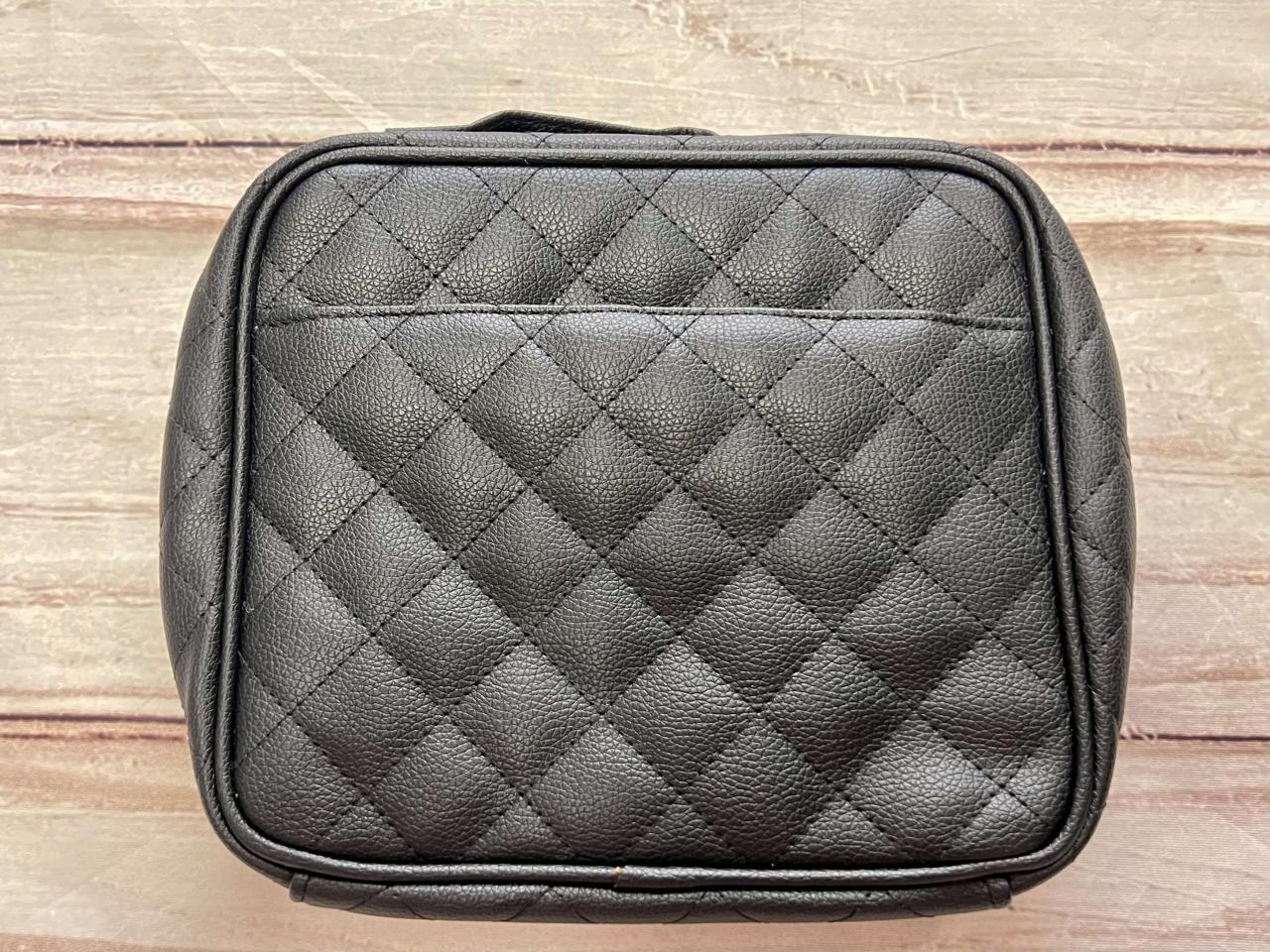 新色はすでに完売の人気ぶり！「nanakoななこ×コスメポーチ」使いやすさ感動レベル（写真 7/47） - mimot.(ミモット)