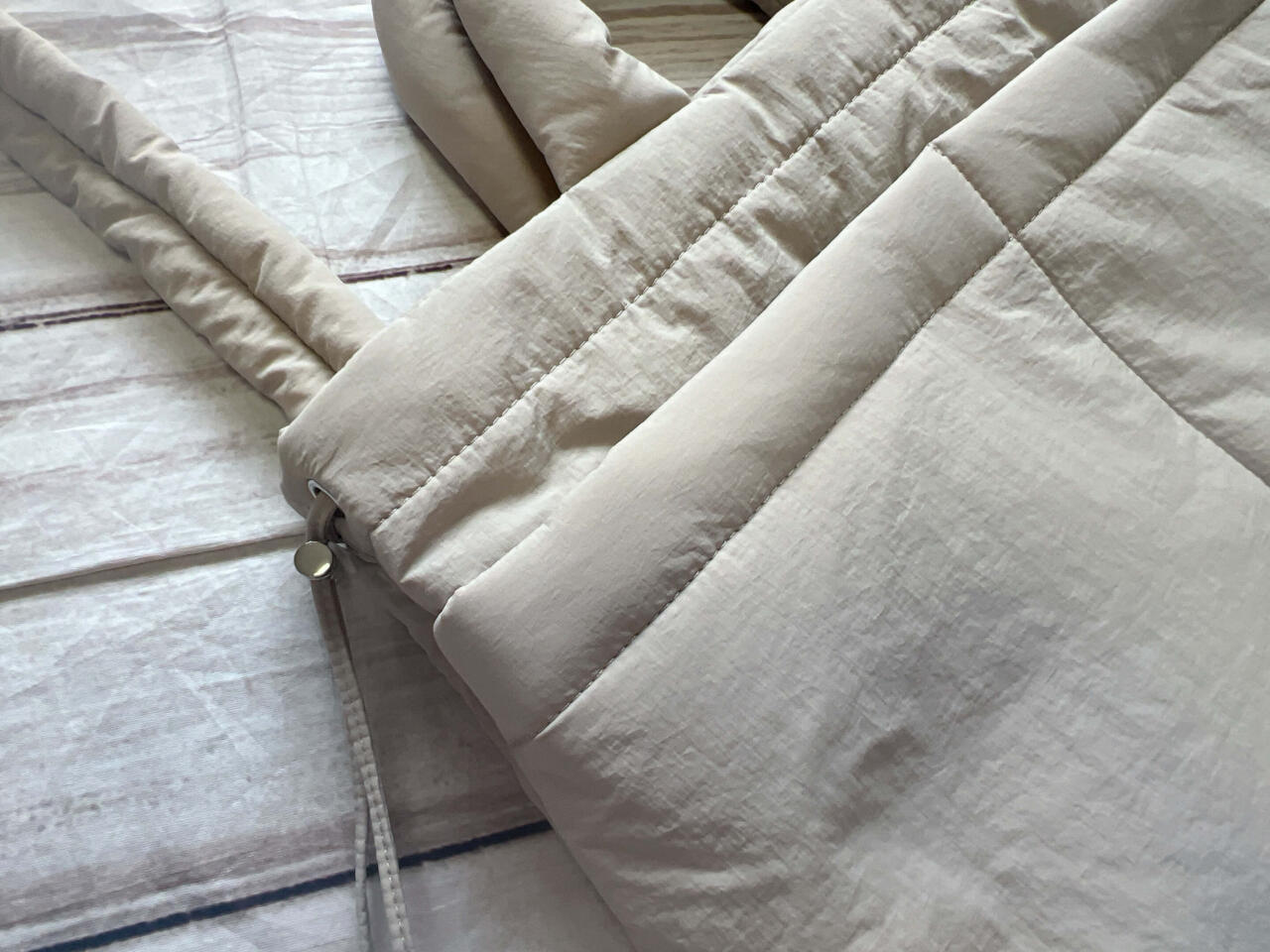 GU新作「ふわふわパフバッグ」軽くて大容量！2Way＆シルエット調整もできちゃうよ♪（写真 3/36） - mimot.(ミモット)