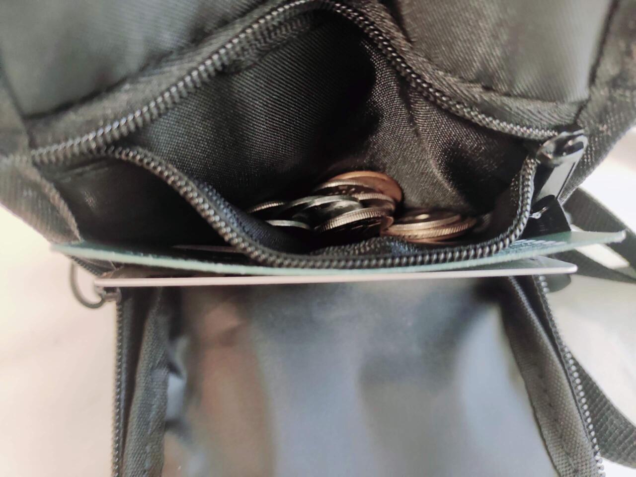 「紀ノ国屋のショルダーバッグ」がコンビニ限定付録で出るよ♪お財布機能付きで便利！（写真 21/28） - mimot.(ミモット)