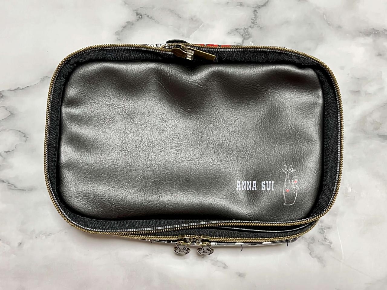 【ANNA SUI】メイクポーチは世界観が炸裂する可愛さ！2つに分かれてめちゃくちゃ便利♪（写真 12/27） - mimot.(ミモット)