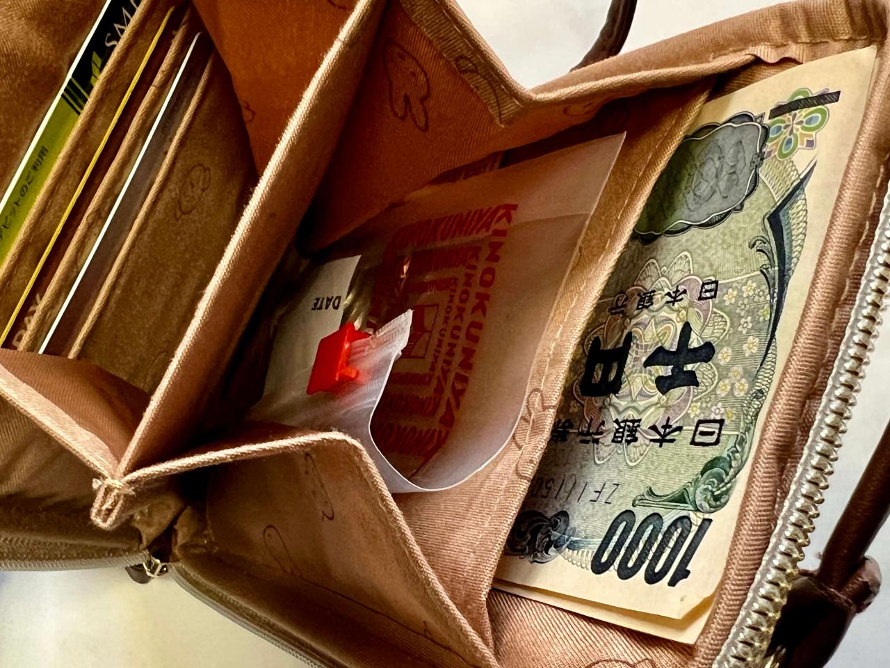 ニトリで見つけた！ミッフィーのスマホショルダーは中まで可愛くって機能性もばっちり♪（写真 30/35） - mimot.(ミモット)