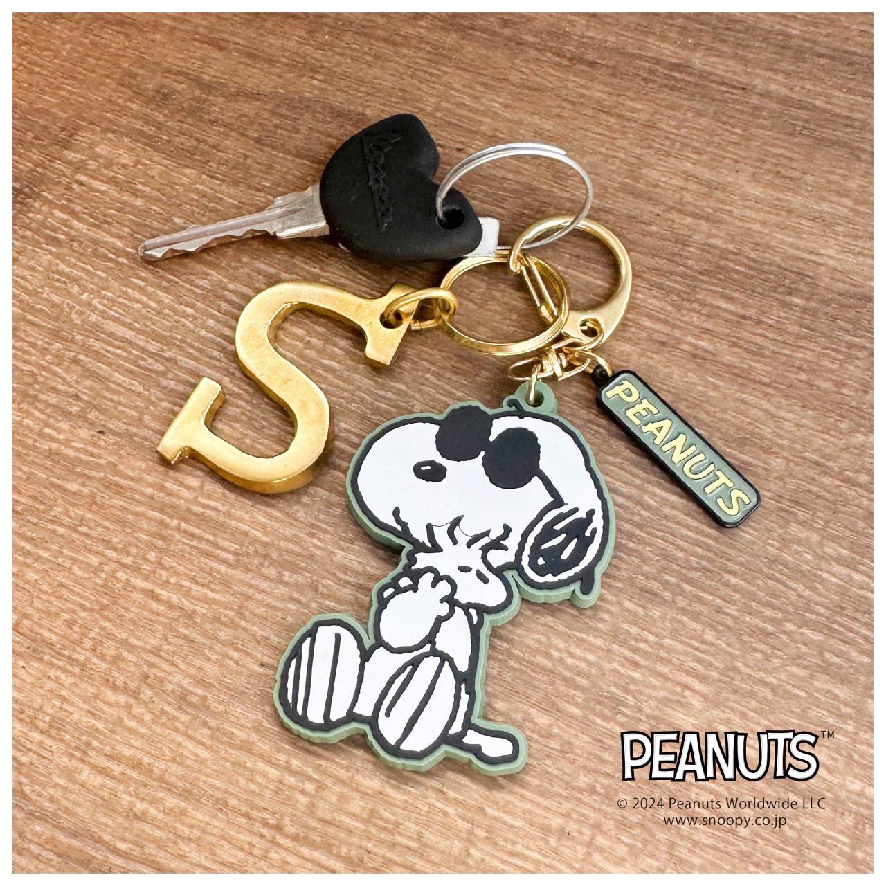 やや大きめサイズのスヌーピーがキュート♪PEANUTSラバーキーホルダーが使いやすい！ - mimot.(ミモット)