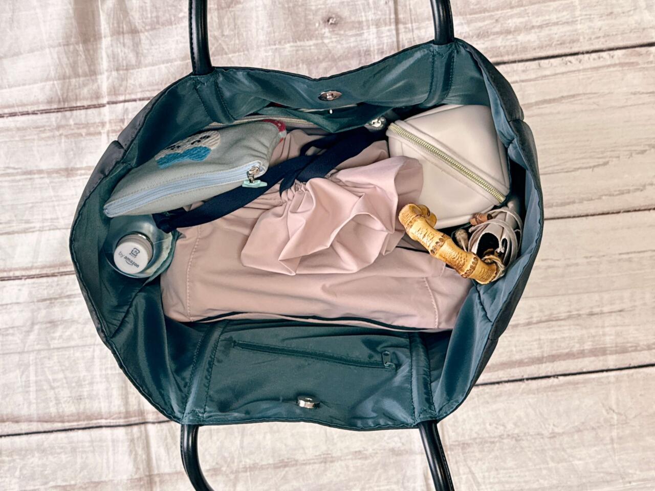 しまむらで目を奪われたスヌーピーの新作「大容量トートバッグ」高級感たっぷり＆収納5ポケットで便利♪（写真 28/33） - mimot.(ミモット)