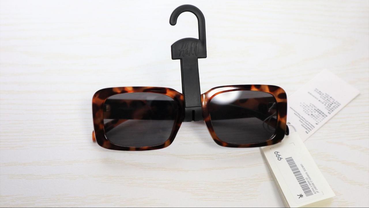 夏の必需品！「H＆M」と「3COINS」で見つけたプチプラでもクールに決まる【サングラス3選】（写真 1/15） - mimot.(ミモット)
