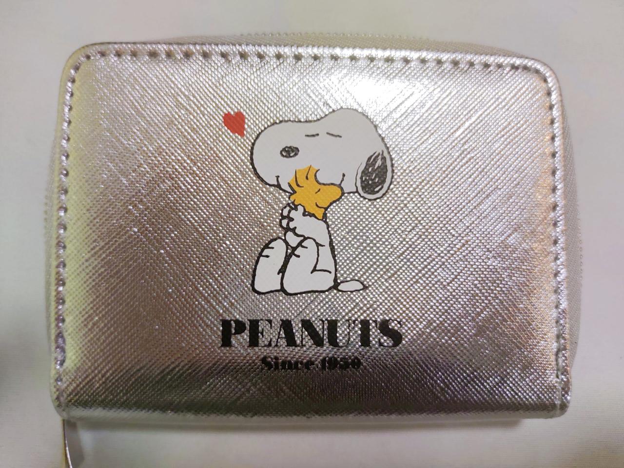 【PEANUTS最新付録】スヌーピーのミニ財布が大人かわいい♪ カードケースにもなるよ（写真 8/22） - mimot.(ミモット)