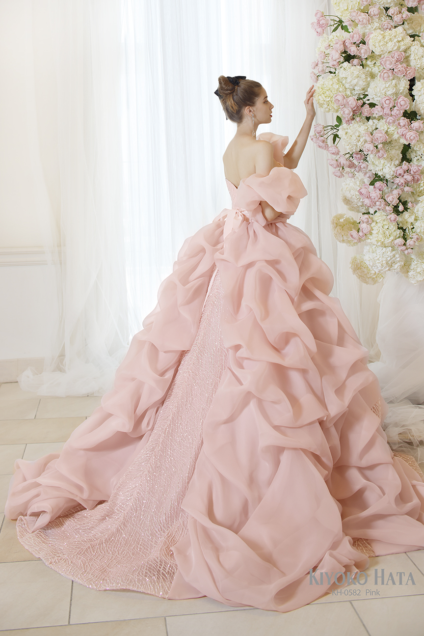 上品な大人プリンセスになれる♪視線くぎ付け「KIYOKO HATA」最旬ウェディングドレス“新作12着”（写真 40/65） - mimot.(ミモット)