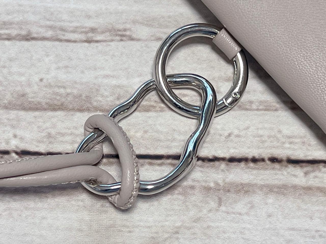 【3COINS】組み合わせるとさらにオシャレな「カスタムバッグ」便利でめちゃいい感じ♪（写真 6/40） - mimot.(ミモット)