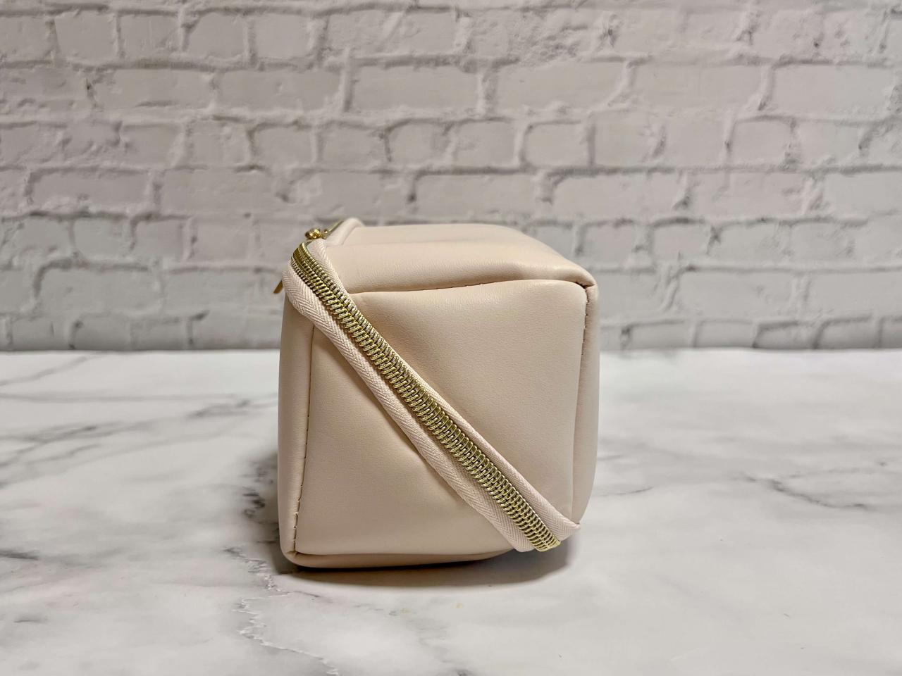 【sweet 2月号】「こじはる監修コスメポーチ」可愛いだけじゃない！機能性がさすがすぎる♪（写真 8/20） - mimot.(ミモット)