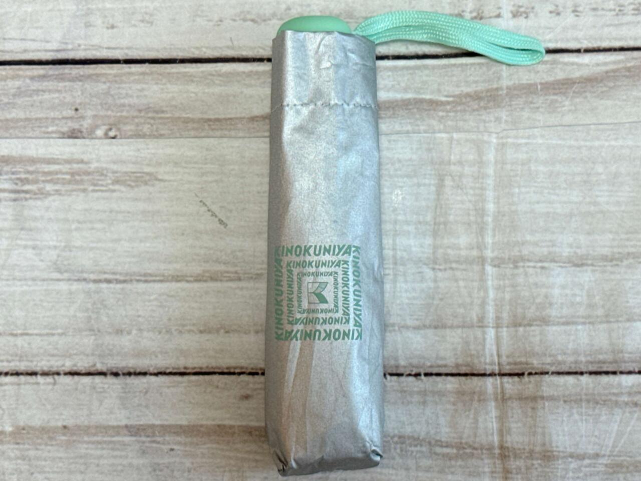 これ付録とは思えない…！紀ノ国屋コラボの「晴雨兼用折りたたみ傘」オシャレ配色が最大の推しポイント♪（写真 4/18） - mimot.(ミモット)