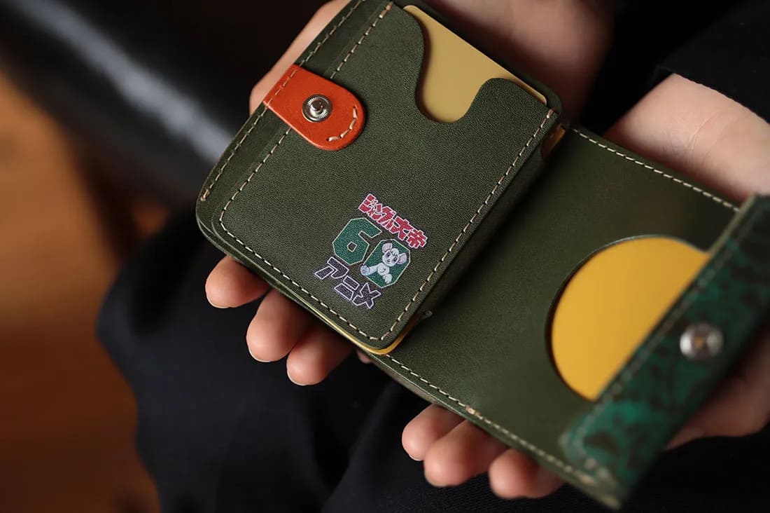 手塚治虫の「あの名作」がレザー財布で登場！カッコイイだけじゃない、使い勝手のよさも必見なんです♪ - mimot.(ミモット)