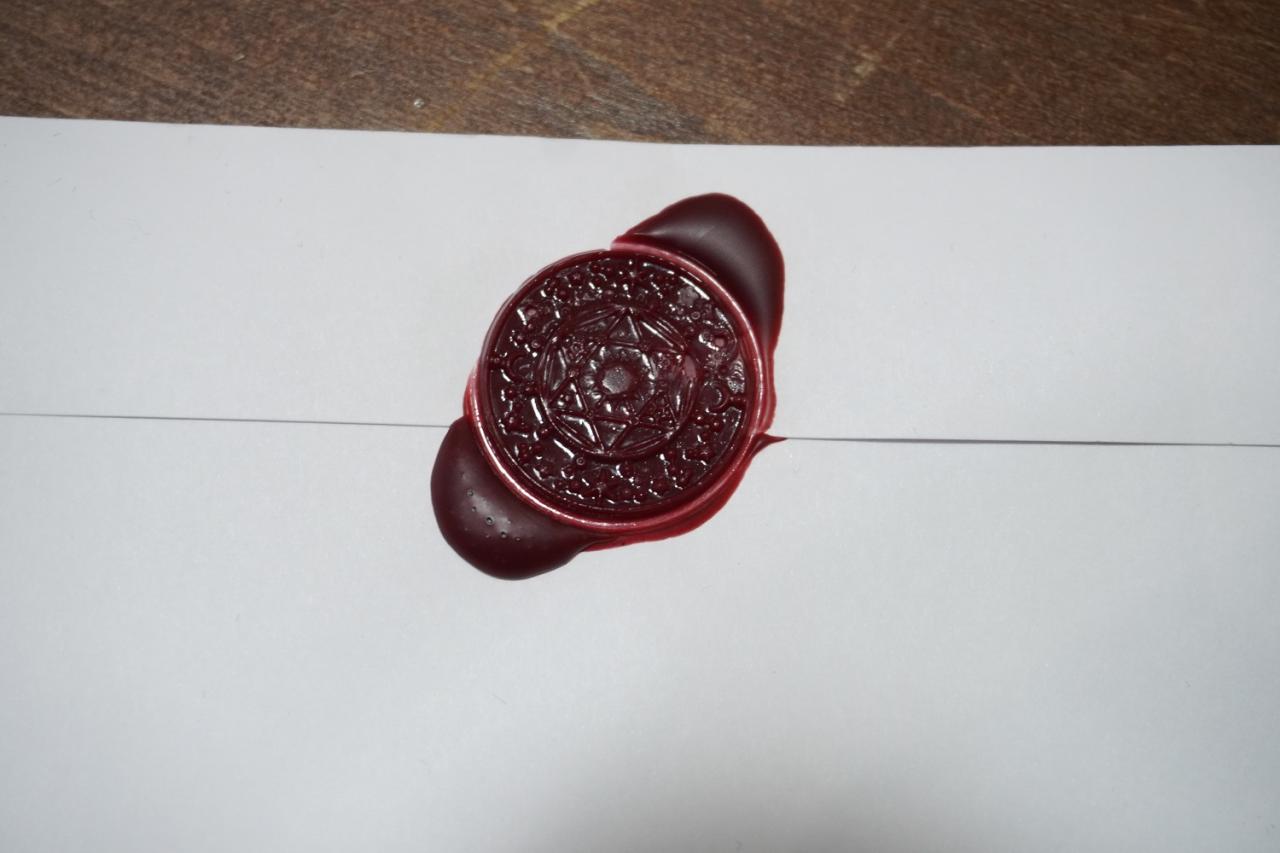 セリアで買える「シーリングワックス」使ってみたら…本格的な仕上がりになったよ！（写真 7/10） - mimot.(ミモット)