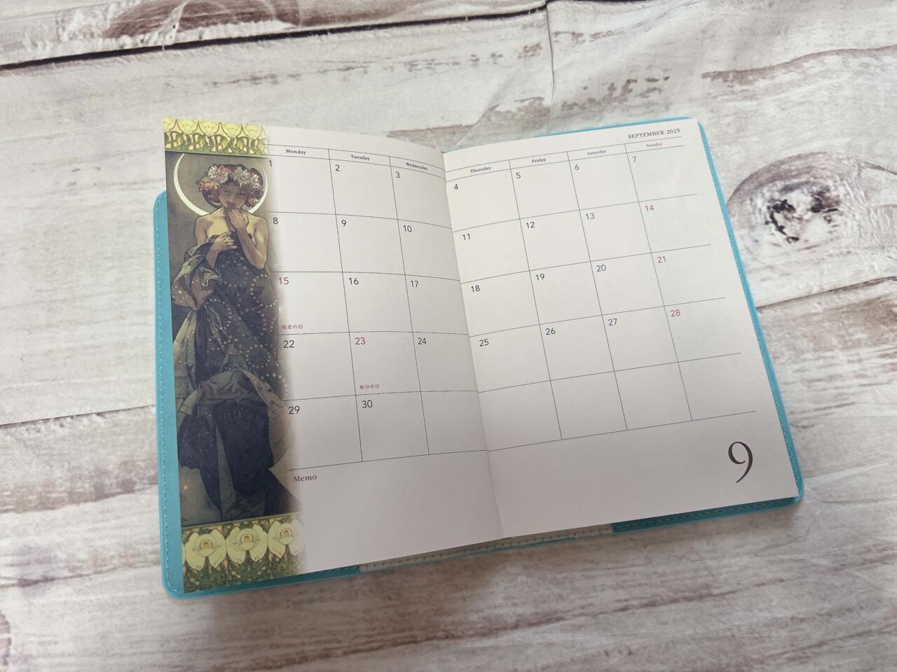 MUCHA（ミュシャ）の豪華な「2025年スケジュール帳」が付録で出たよ♪外も中も美しすぎる…！（写真 26/45） - mimot.(ミモット)