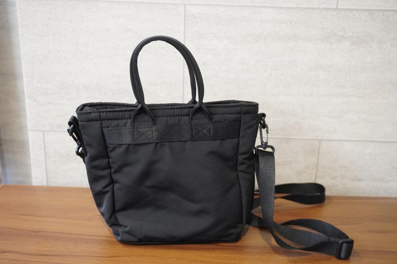 【UNIQLO】あの大人気バッグのミニサイズ版がちょうど良いサイズ感で便利すぎた！（写真 3/20） - mimot.(ミモット)