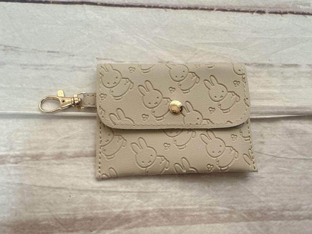 【雑誌付録】ミッフィーのスマホも入る「トリプルショルダーポシェット」が大人かわいい♪（写真 13/30） - mimot.(ミモット)
