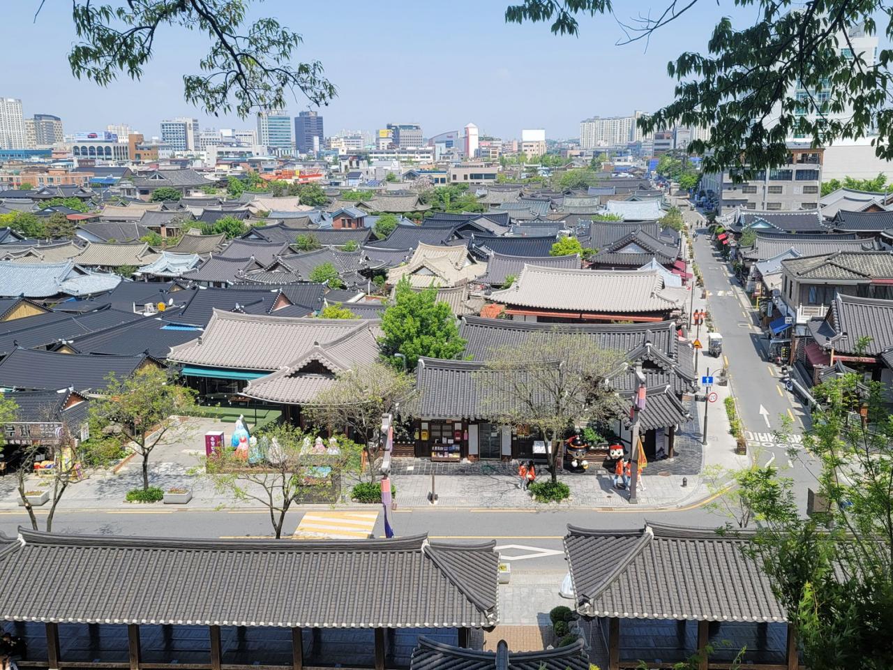 【気になる韓国、ソウルの今 vol.10】ビビンパ調理体験やマッコリ専門店が楽しい！「全州伝統家屋街」（写真 13/14） - mimot.(ミモット)