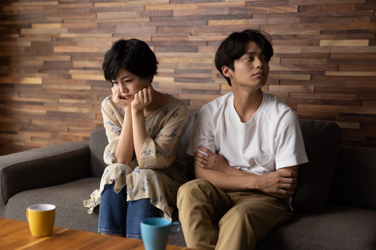 男性が「正直、ありがた迷惑！」と感じた“別れにつながる”彼女の行動（1/4） - mimot.(ミモット)