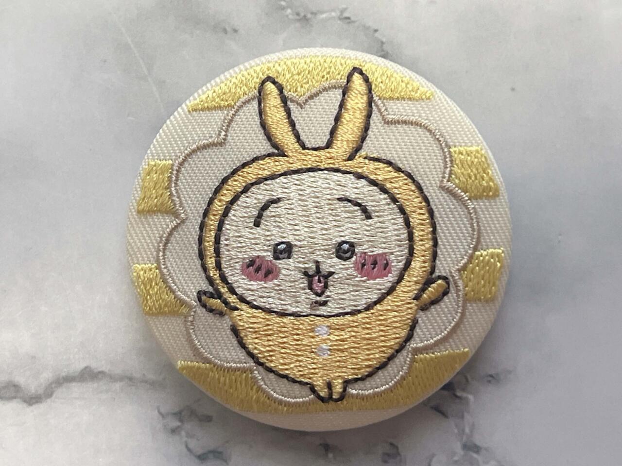 【ちいかわ】新作の食玩「刺繍缶バッジビスケット」めちゃくちゃかわいい！なのに悲劇が…！！（写真 23/43） - mimot.(ミモット)